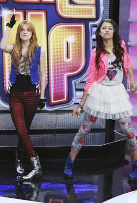 A todo ritmo (Series): A todo cantar S02 E10 | Programación de TV en Argentina | mi.tv