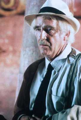 El coronel no tiene quien le escriba (Película) | Programación de TV en ...