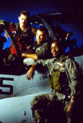 Intruder: Missão de Alto Risco (Filme) | Programação de TV | mi.tv