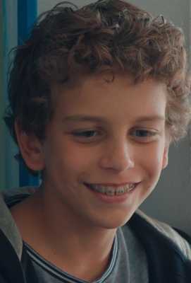 La cour (Filme) | Programação de TV | mi.tv