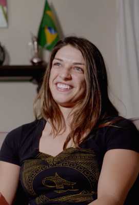 Mackenzie Dern - True Warrior | Programação de TV | mi.tv