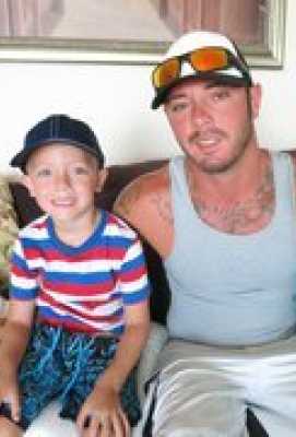 Pai Solteiro Procura (Séries): Mulher para Pai Solteiro S01 E01 ...