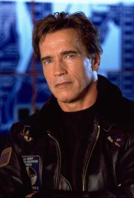 El sexto día (Película) | Programación de TV en Chile | mi.tv