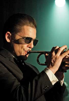 Born to Be Blue: la historia de Chet Baker (Película) | Programación de ...