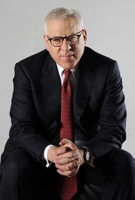 The David Rubenstein Show: Peer-to-Peer Conversations (Series): Ray ...