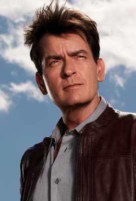 Anger Management (Series): Charlie Sets Up Jordan with a Serial Killer ...