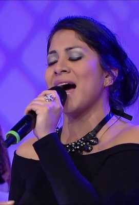 Una y mil voces (Series): Homenaje al Perú con cajón y guitarra 52 años ...